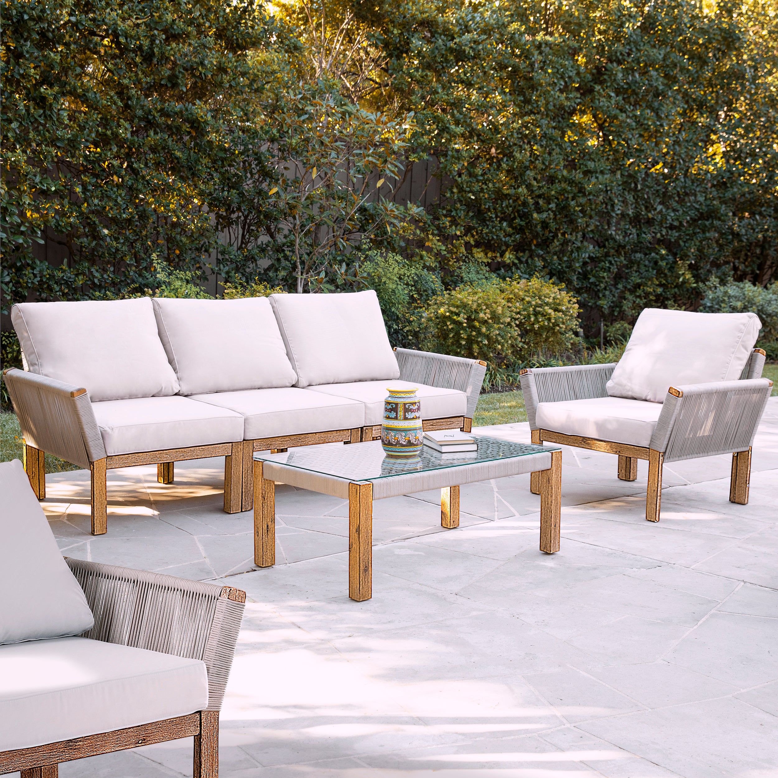 Outdoor – SEI Furniture